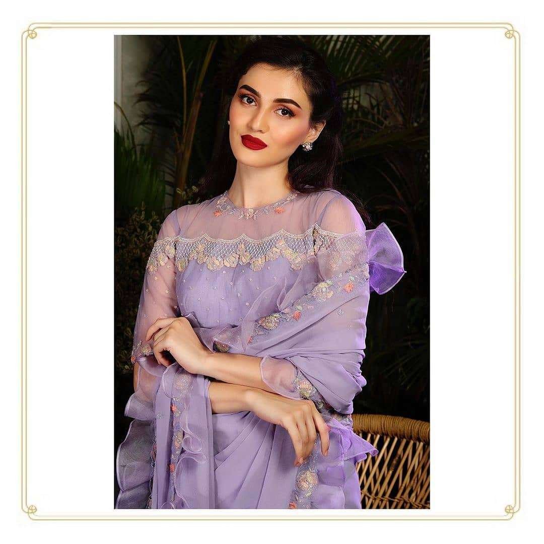 20 Stunning blouse designs with net